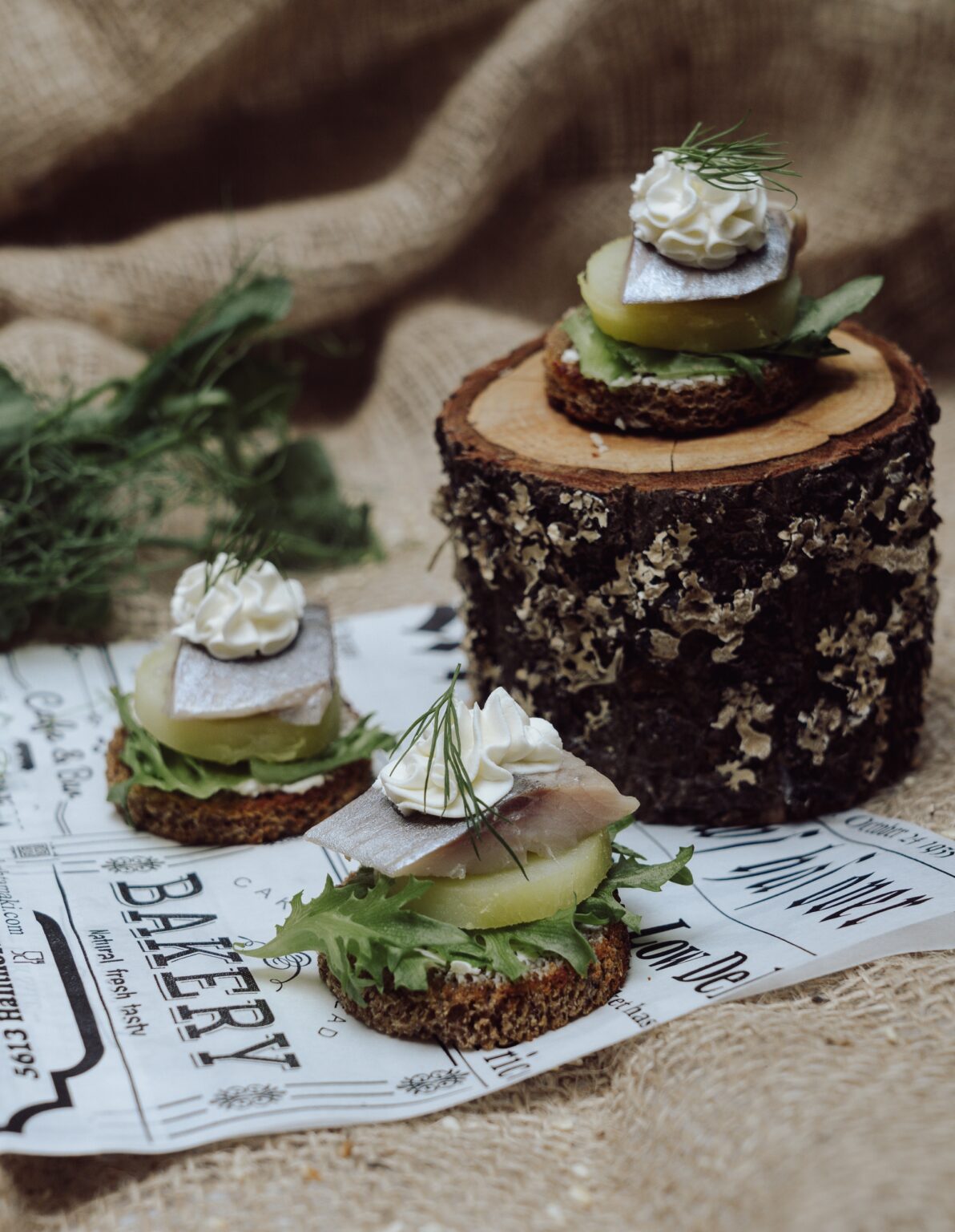 Heeringa suupiste kartuliga mustal leival - www.suupisted.eu